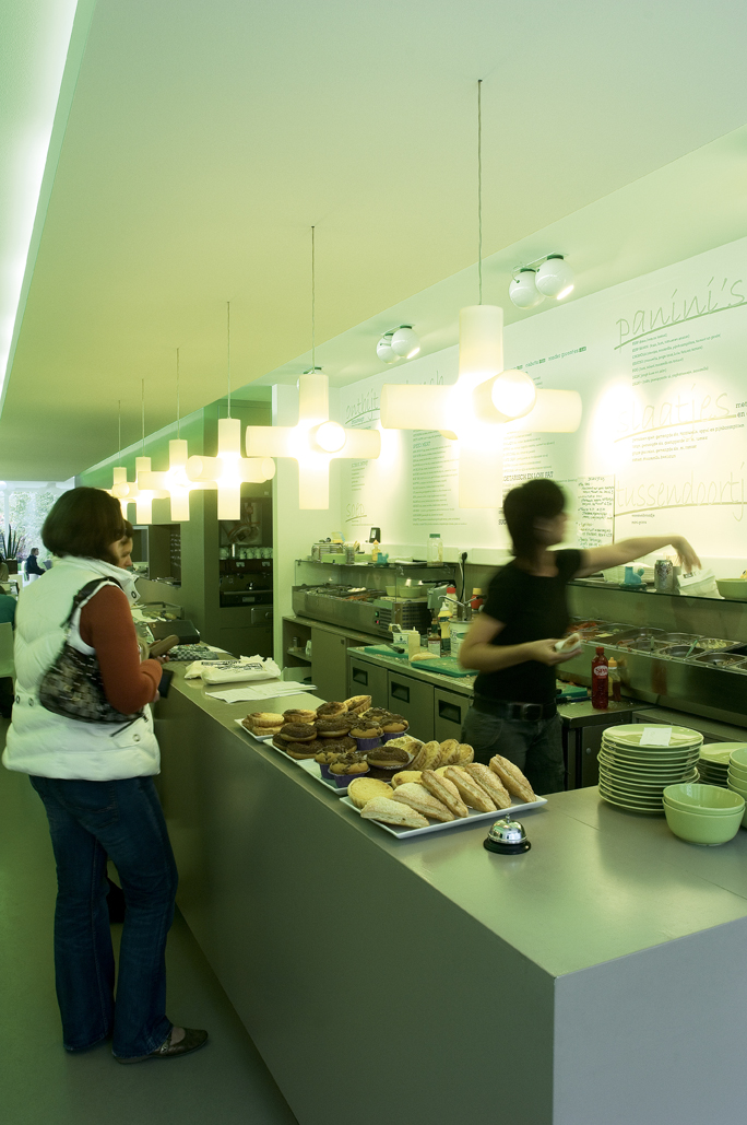 Crosslight, luminaire cruciforme design - Le blog déco