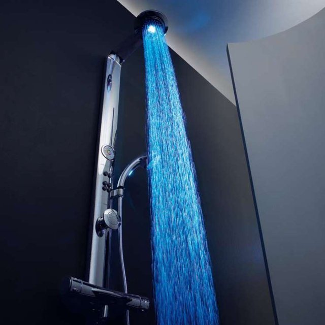 Colourshower by Hansa : Douche avec éclairage en couleurs - Le blog déco