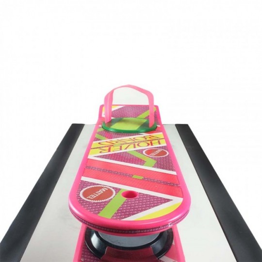Hover Board : Le skateboard flottant de Retour vers le Futur II - Le ...