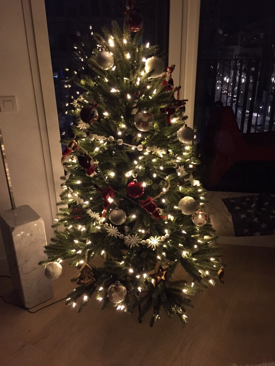 [idée cadeau #6] Sapin de Noà«l artificiel ultra réaliste Balsam Hill ...