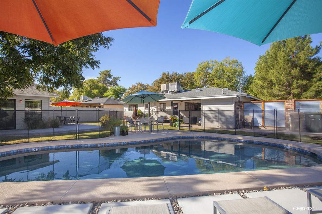 Maison ranch rénovée avec piscine à Phoenix, Arizona - Le blog déco