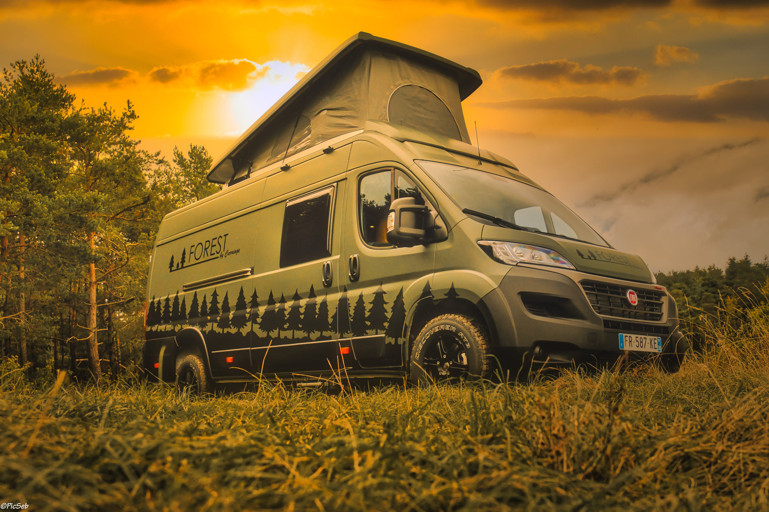 Fourgon aménagé Séquoia Forest 03 by Carriage
